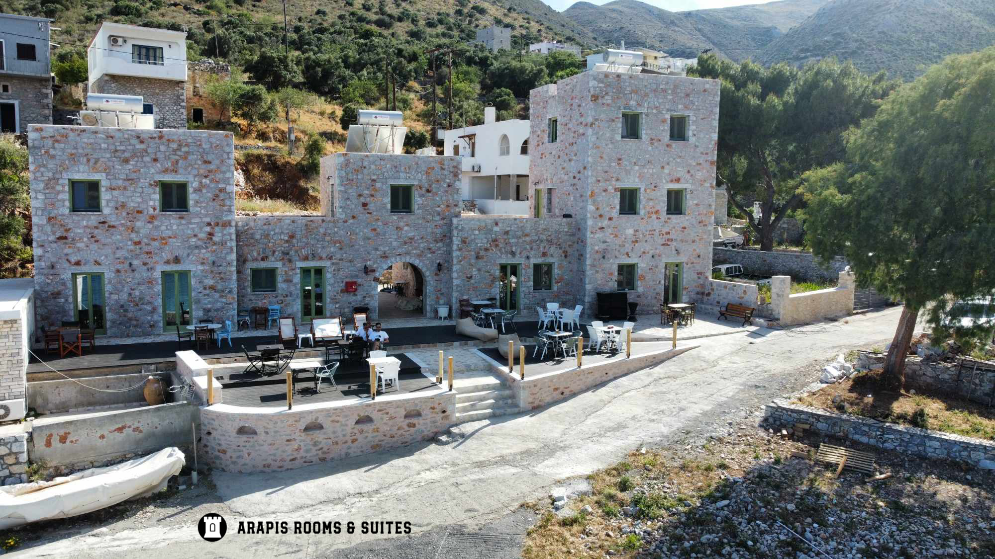 ΗΟΜΕ - Arapis rooms & suites